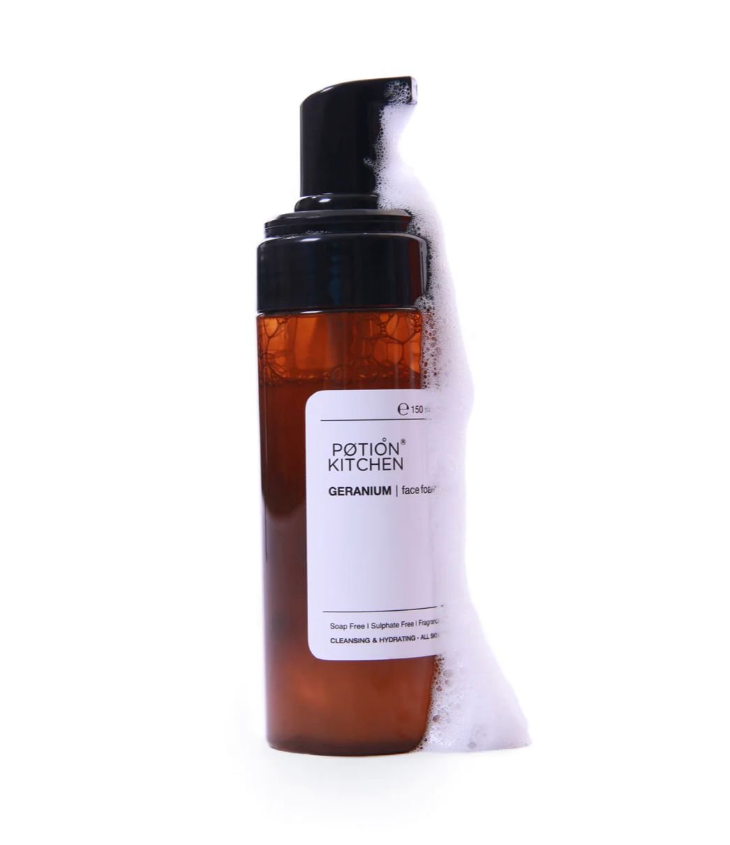 Face Wash & Cleansers – IZZAT DAOUK Lebanon